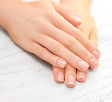 Was die Nagelwurzel für ihre Nägel bedeutet